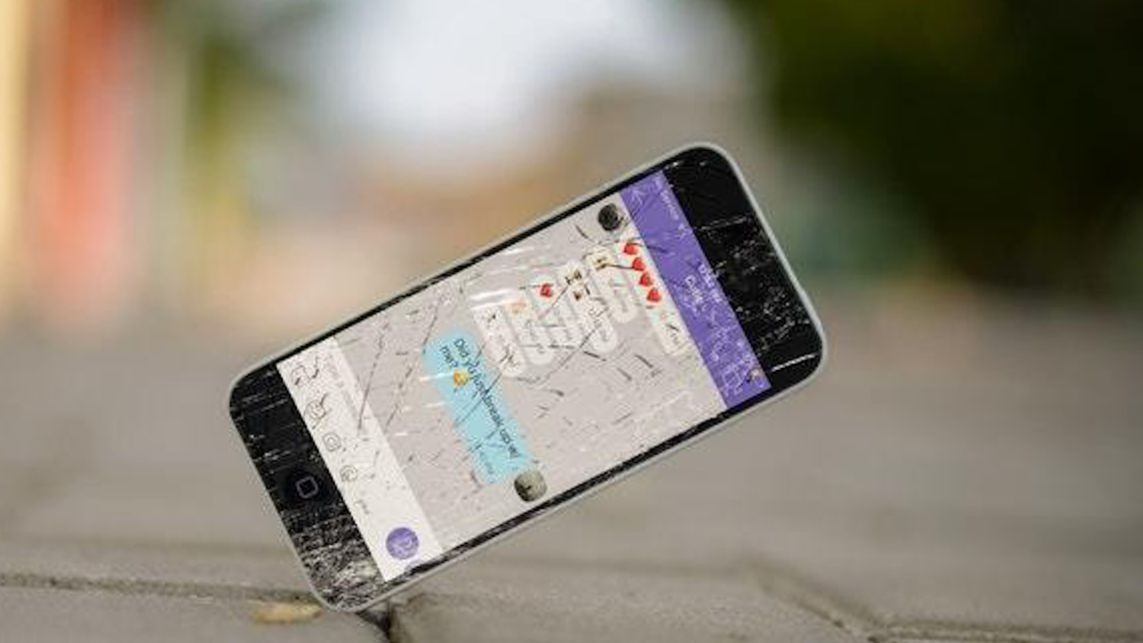 ¿Qué tan factible es reparar la pantalla rota de un celular? - Las ...