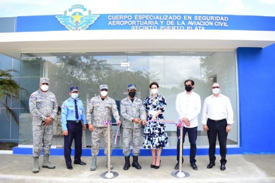 CESAC inaugura el más moderno y completo recinto militar del país - Las ...