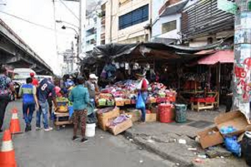 La Duarte con París: una muralla inamovible - Las Calientes del Sur