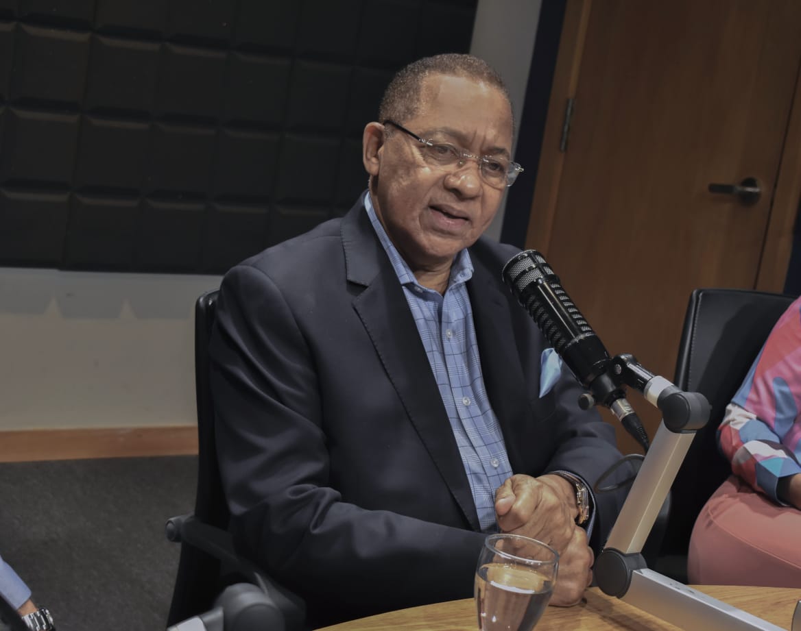 Ismael Reyes: “Leonel supera en 2 puntos a Abinader en encuesta” - Las ...