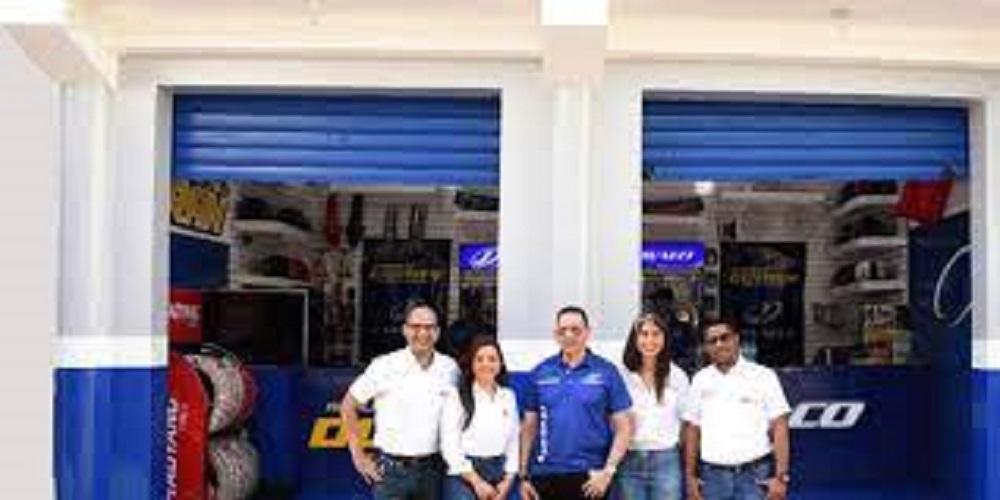 Importadora La Plaza apertura primera Tienda Perfecta con una de sus ...