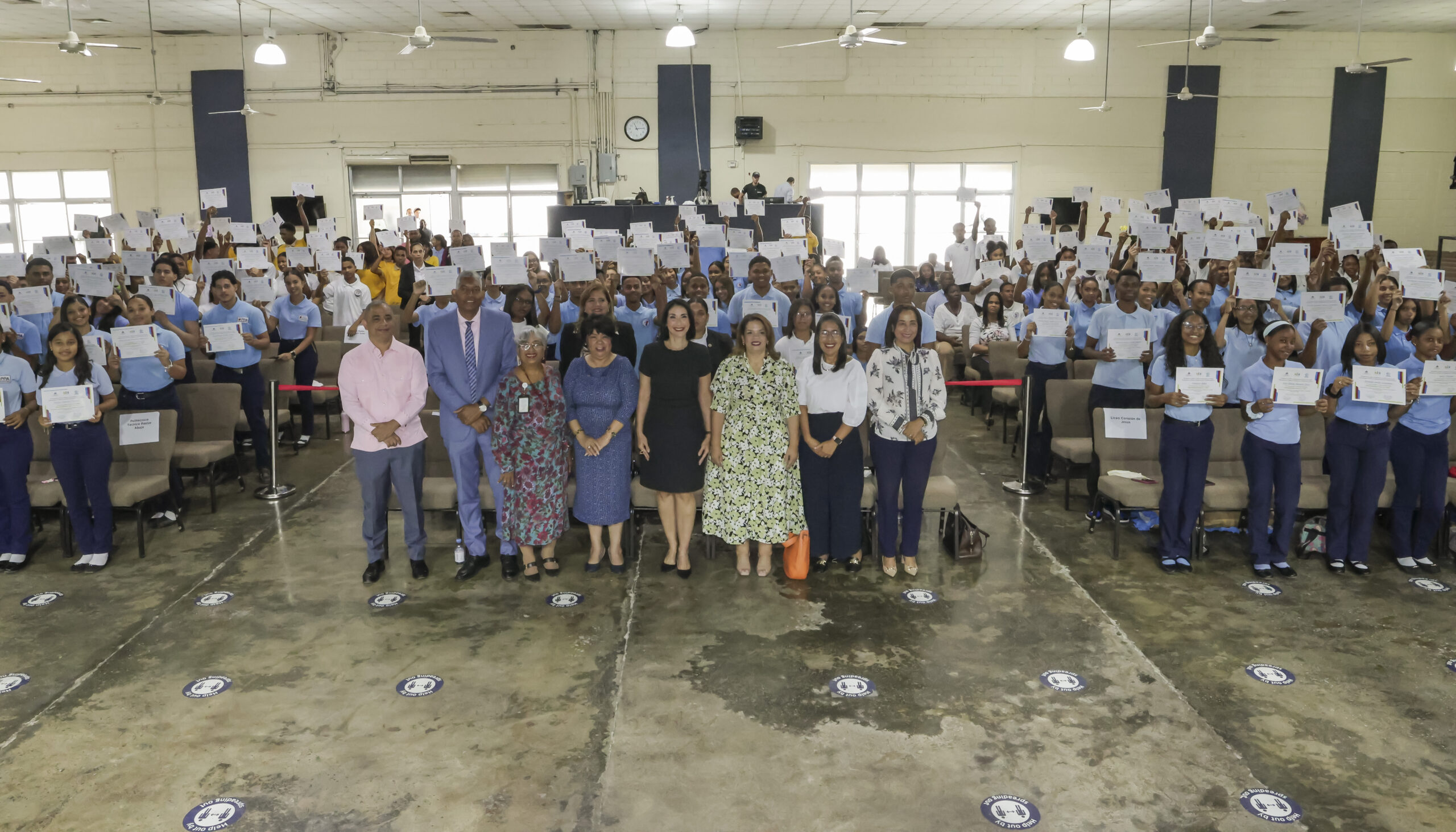 GANA, CONANI y MINERD certifican a 672 adolescentes en la estrategia ...