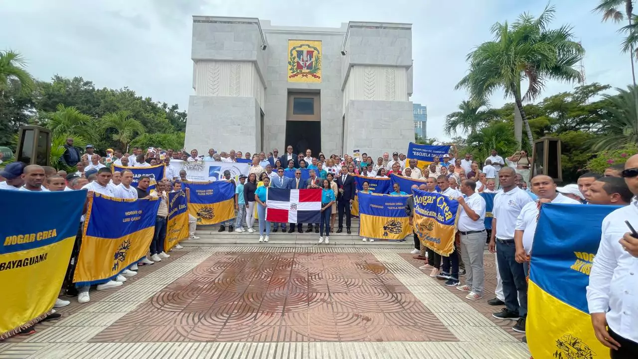 Hogar Crea celebra su 50 aniversario en medio de precariedades y al ...