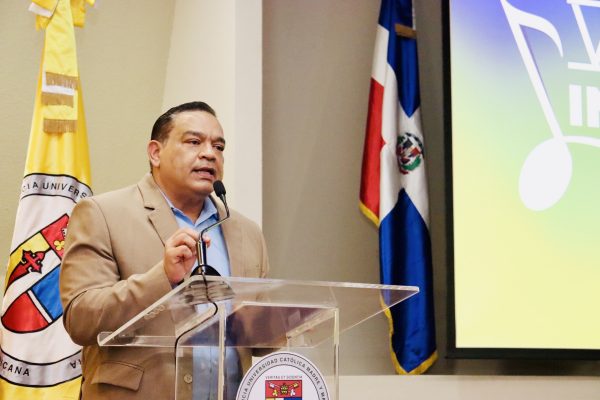 Gonell Cosme cree prioritario proteger derechos de autores para ...