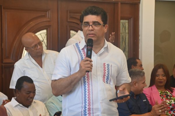 Dío Astacio llama a la unidad en el PRM y asegura: «Estamos gobernando ...