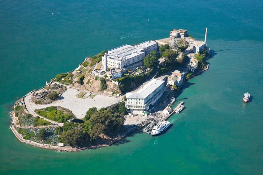 Trump ordena reabrir la cárcel de Alcatraz para encarcelar a los ...