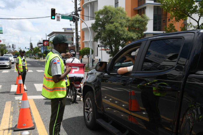 Inicia la prohibición de giros a la izquierda en la avenida Tiradentes ...
