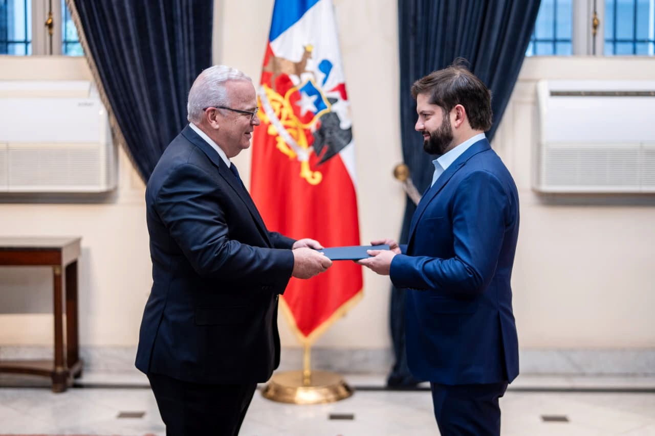 Embajador Juan Cohen presenta Cartas Credenciales ante el presidente Gabriel Boric - Las ...