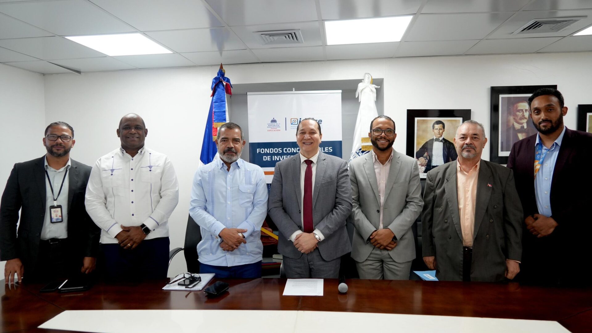 Abren convocatoria para evaluar implementación del currículo ...