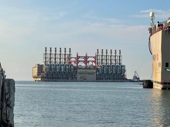 Consejo Unificado de las EDE explica cambio de barcaza eléctrica a Azua ...