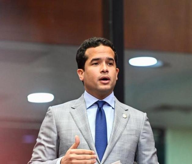 Omar destaca compromiso de enriquecer proyecto del Código Procesal ...
