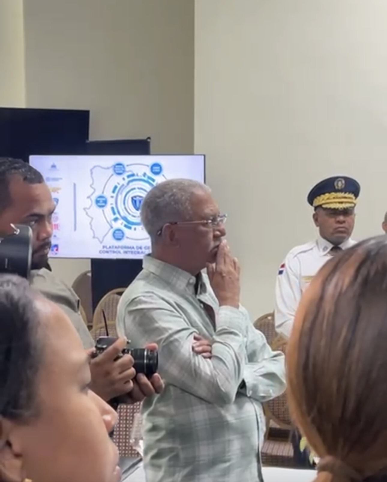 Periodista Esteban Rosario felicita al presidente Abinader y a Faride ...