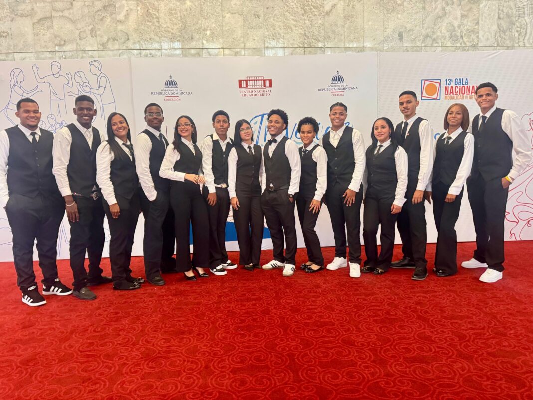 Estudiantes del Politécnico Padre Fantino Falco brillan en la Gala ...